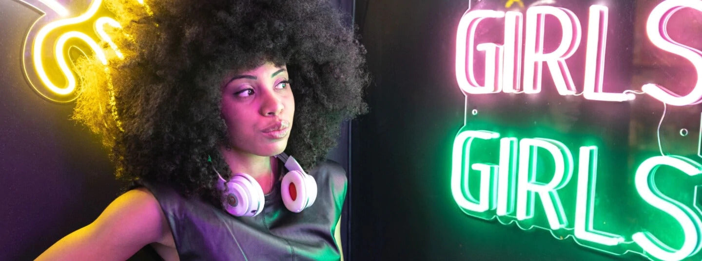 Customise - Neon Attack