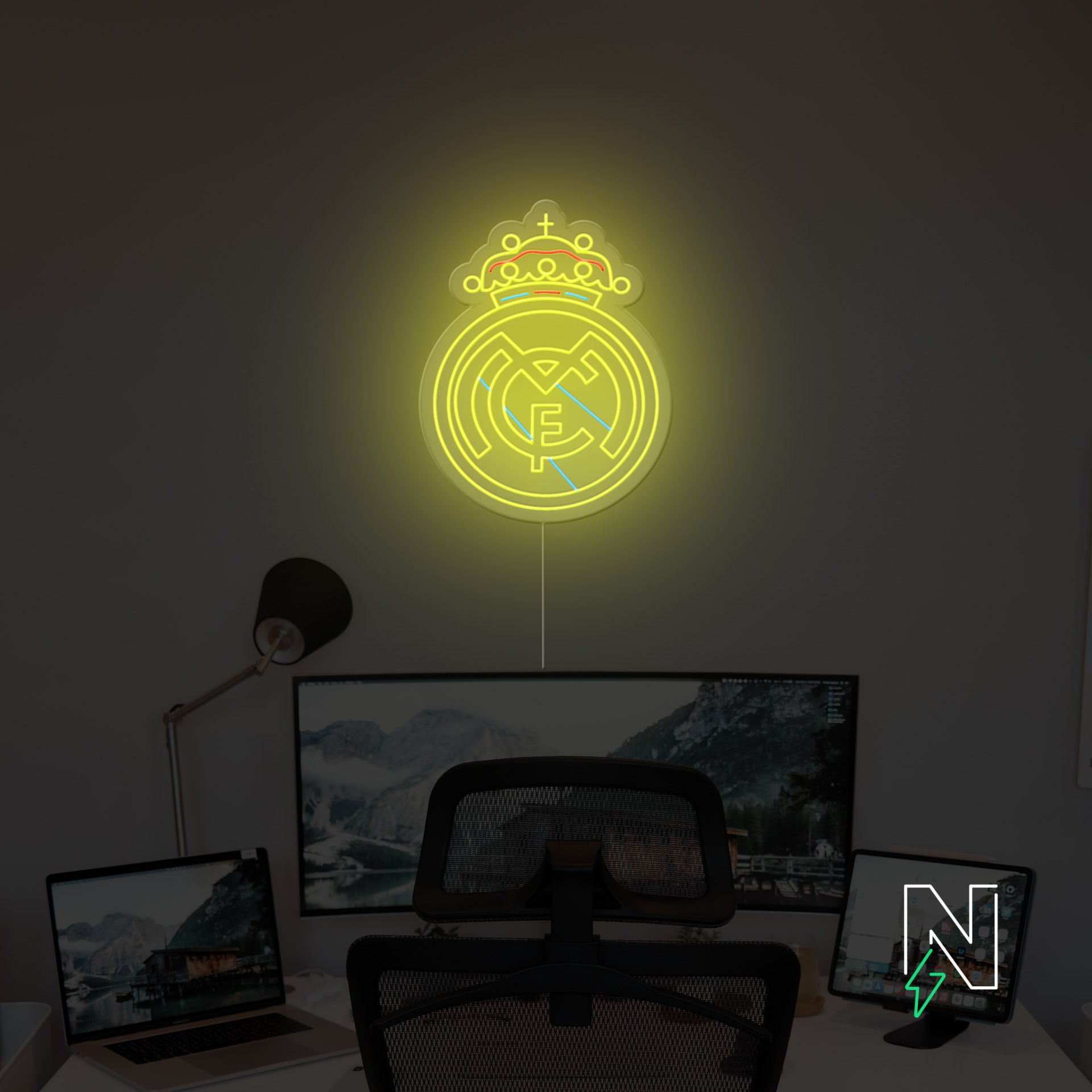 Buy Real Madrid Neon Sign Online at the Best Price | Neon Attack